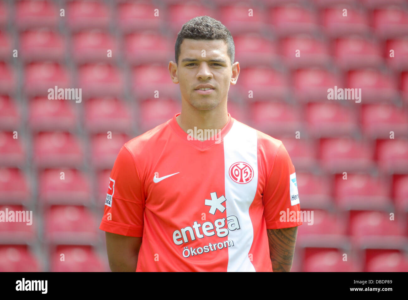 Player Shawn Parker of German Bundesliga club 1. FSV Mainz 05 during ...