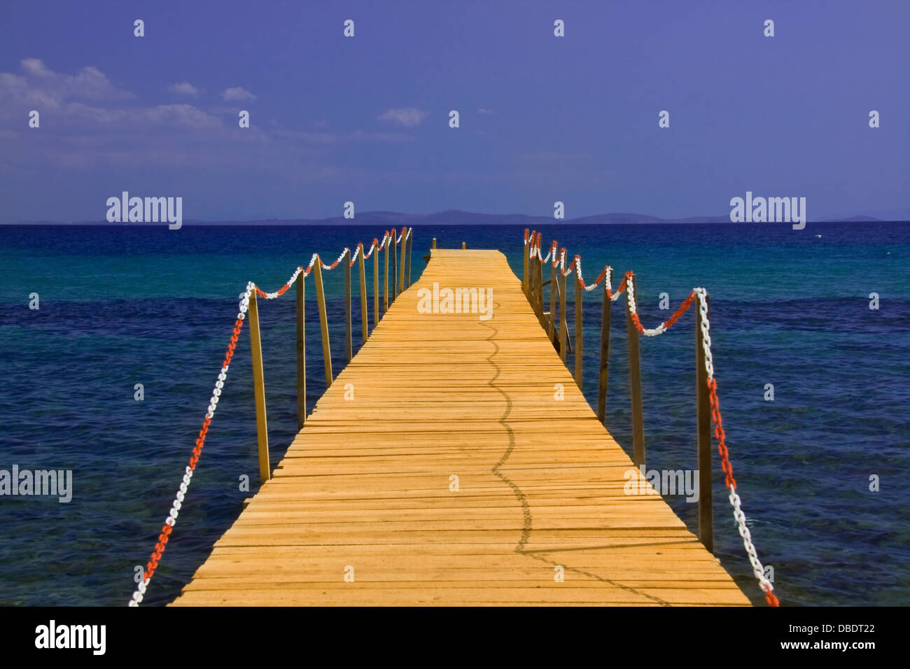 Wooden peer hi-res stock photography and images - Alamy