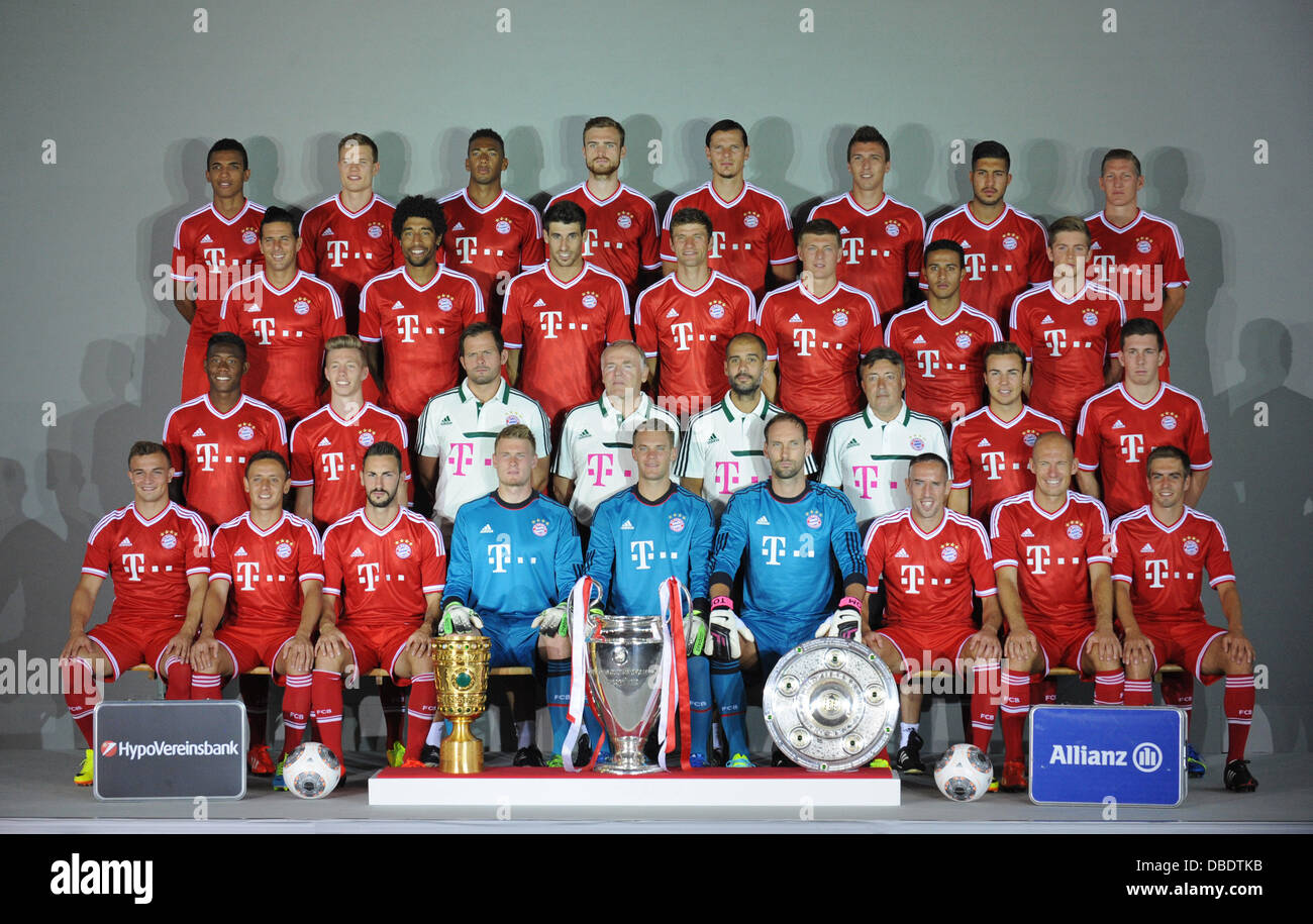 Official team photo of German Bundesliga club FC Bayern Munich during ...