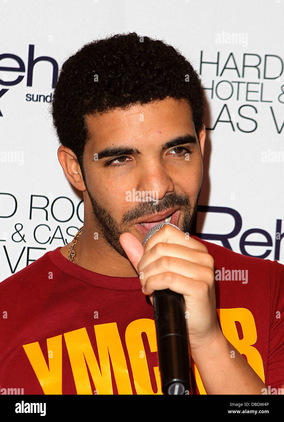Rapper Drake hosts Rehab at Hard Rock Hotel & Casino Las Vegas, Nevada ...