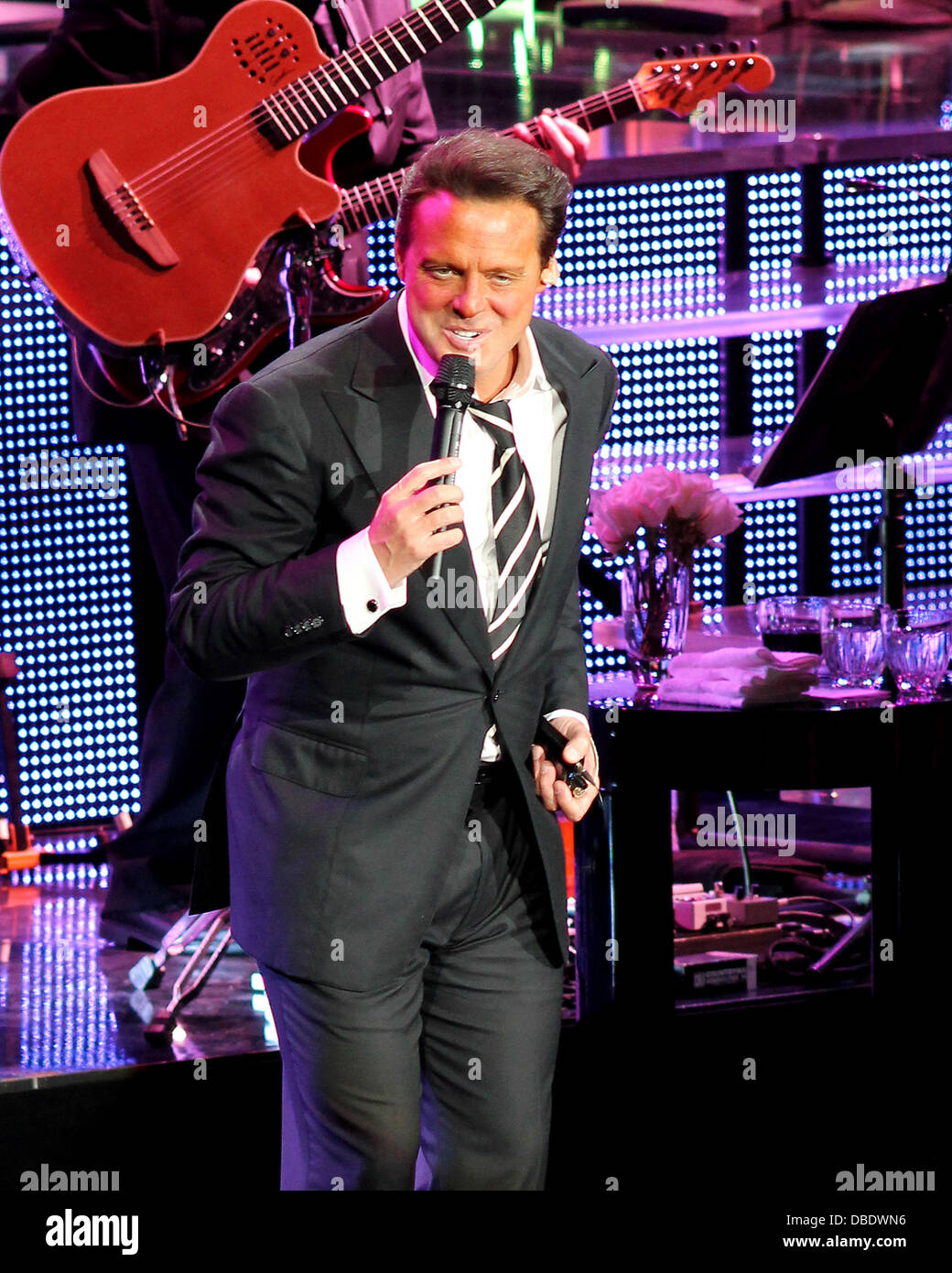 Luis miguel hi-res stock photography and images - Alamy