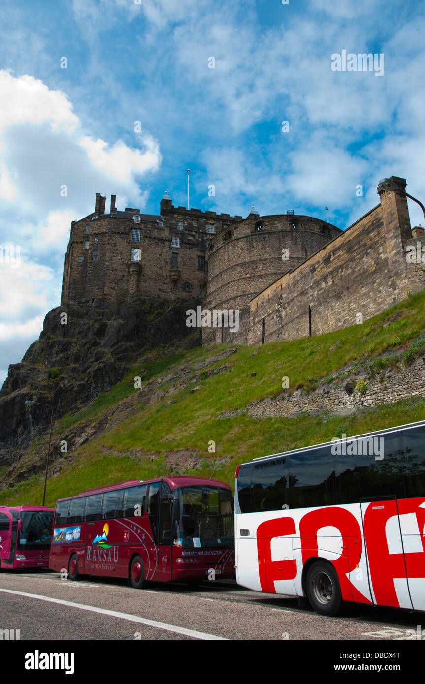 Edinburgh buses hi-res stock photography and images - Alamy