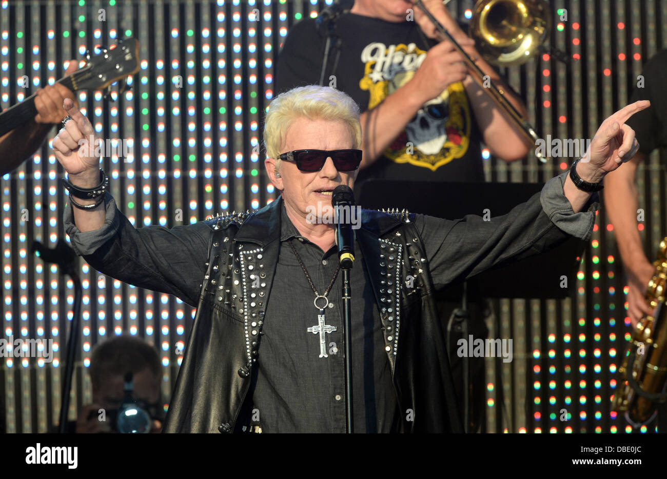 Munich, Germany. 27th July, 2013. Singer Heino (C) gives a concert as ...
