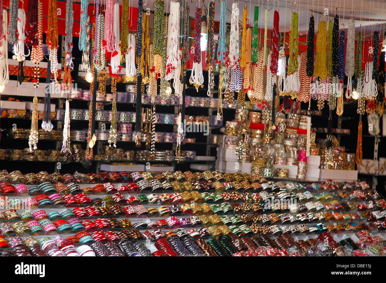 Trinkets on sale at a Indian Market Stock Photo - Alamy