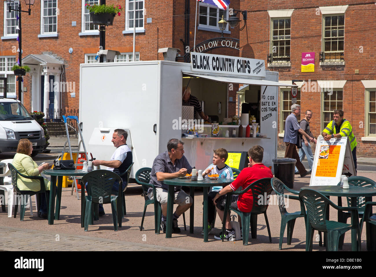 Mobile fish van hi-res stock photography and images - Alamy