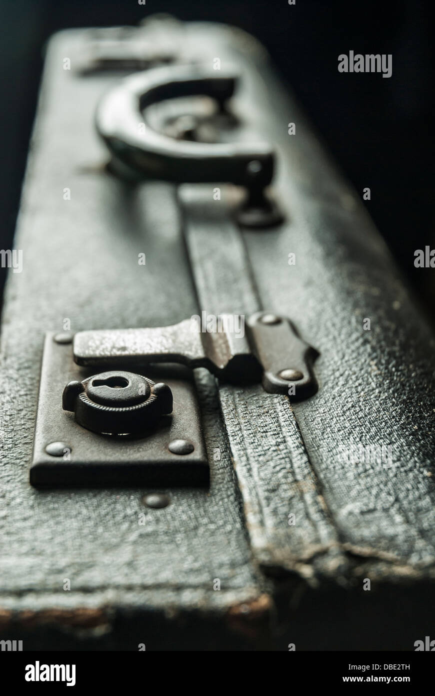Old luggage lock hi-res stock photography and images - Alamy