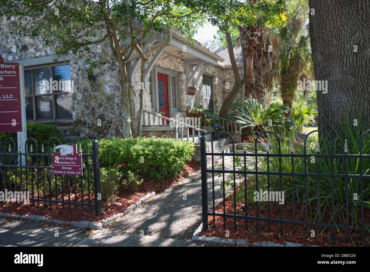 Landscaping business garden hi-res stock photography and images - Alamy