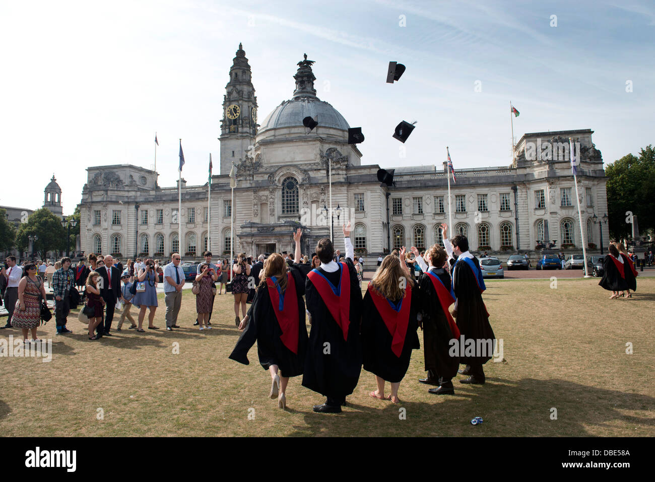 Cardiff university and students hi-res stock photography and images - Alamy