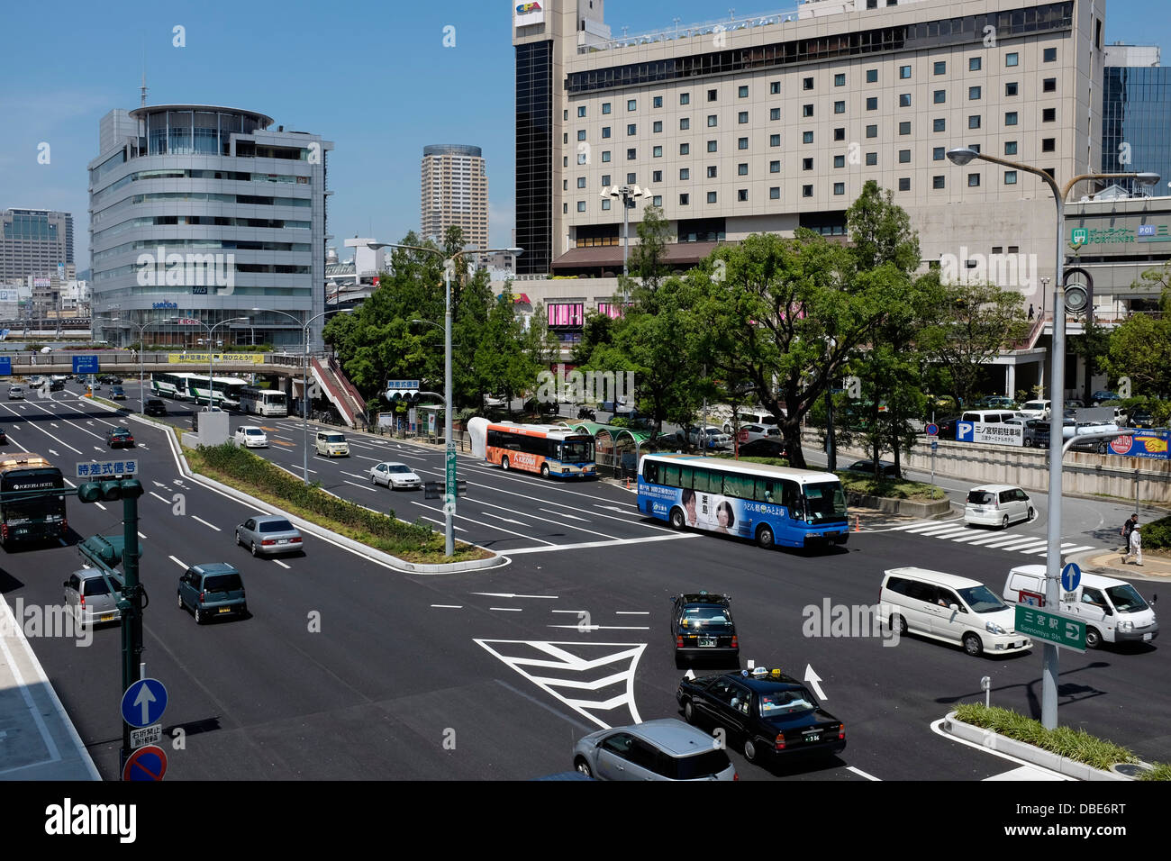 Kobe street hi-res stock photography and images - Alamy