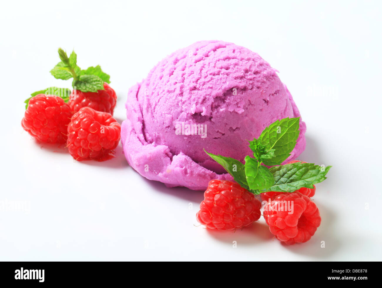 Purple ice cream hi-res stock photography and images - Alamy