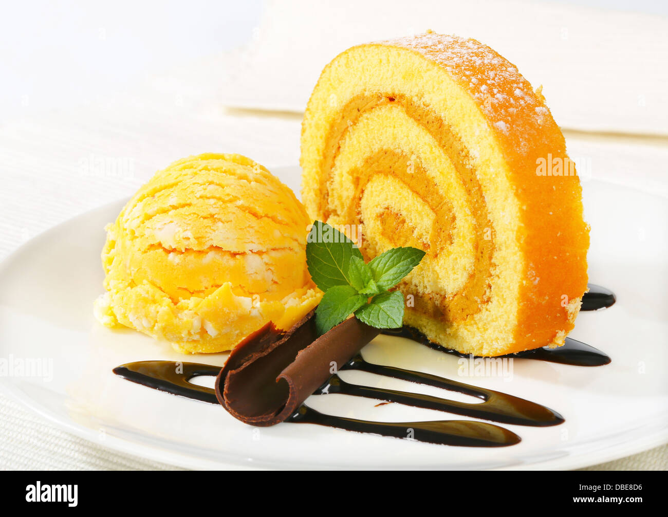 Cream Roll High Resolution Stock Photography and Images - Alamy