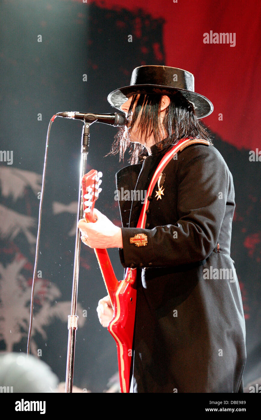 Show white stripes jack hi-res stock photography and images - Alamy