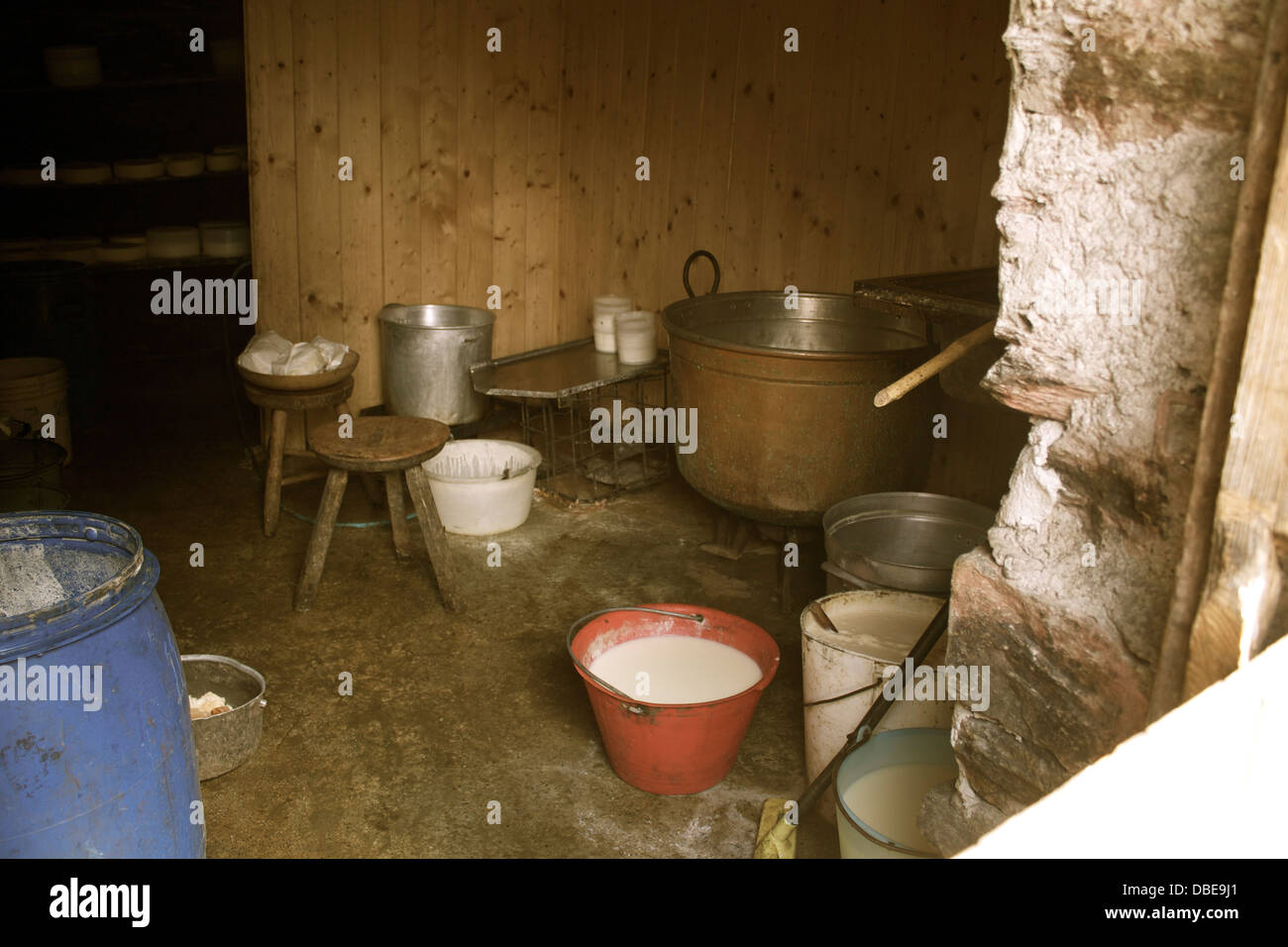 Ricotta cheese bucket hi-res stock photography and images - Alamy