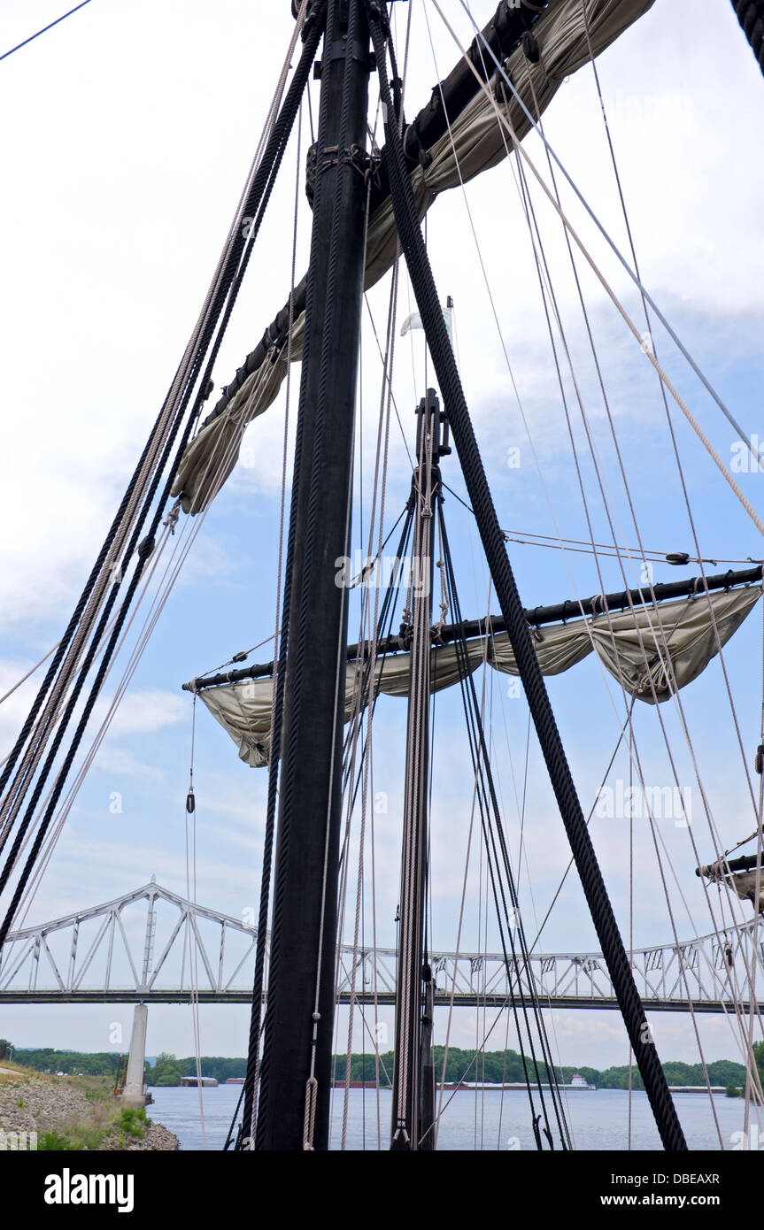 Caravel ship hi-res stock photography and images - Alamy