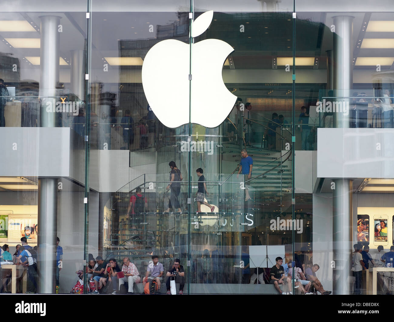 View of the large Apple Store in Hong Kong Stock Photo - Alamy