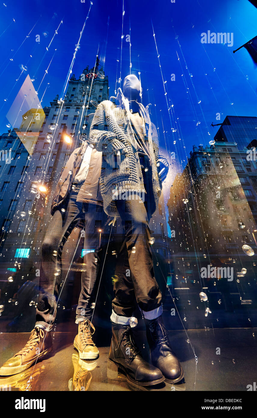 A shop window view center madrid city hi-res stock photography and ...