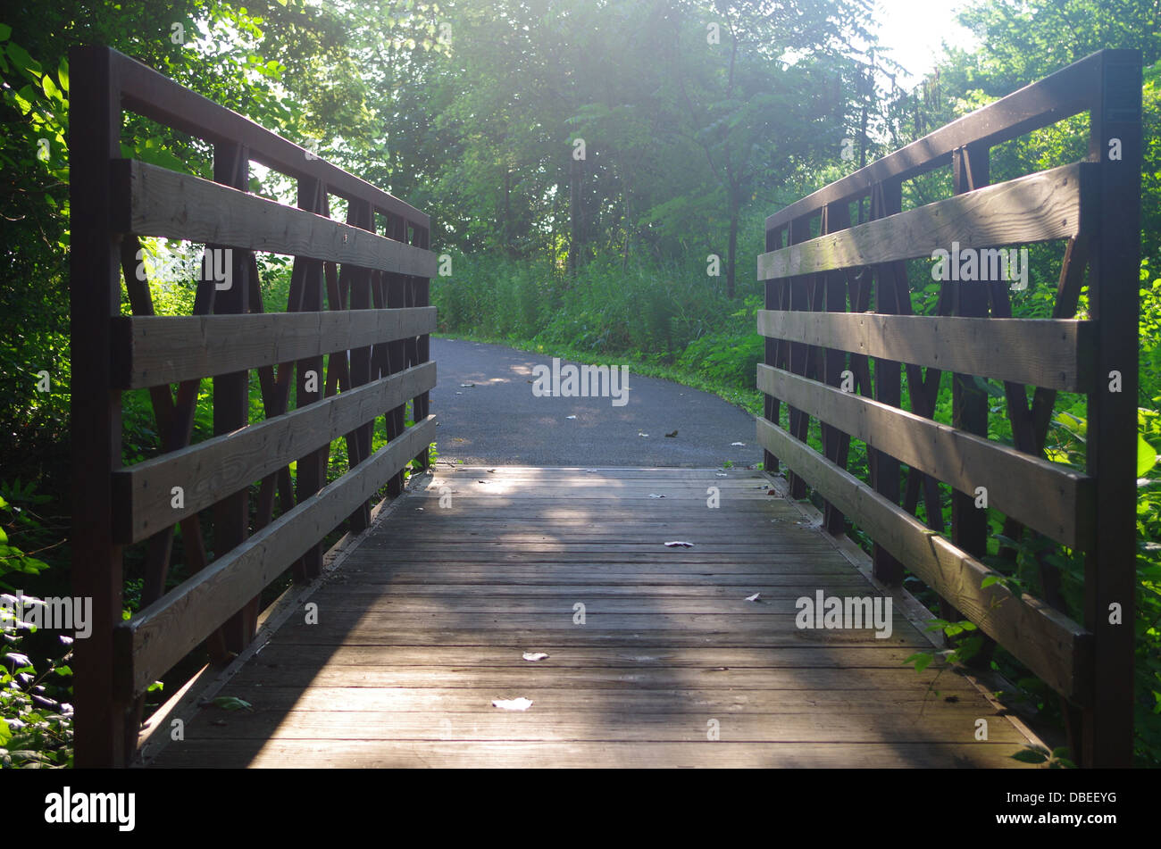 Bridge sun wood hi-res stock photography and images - Alamy