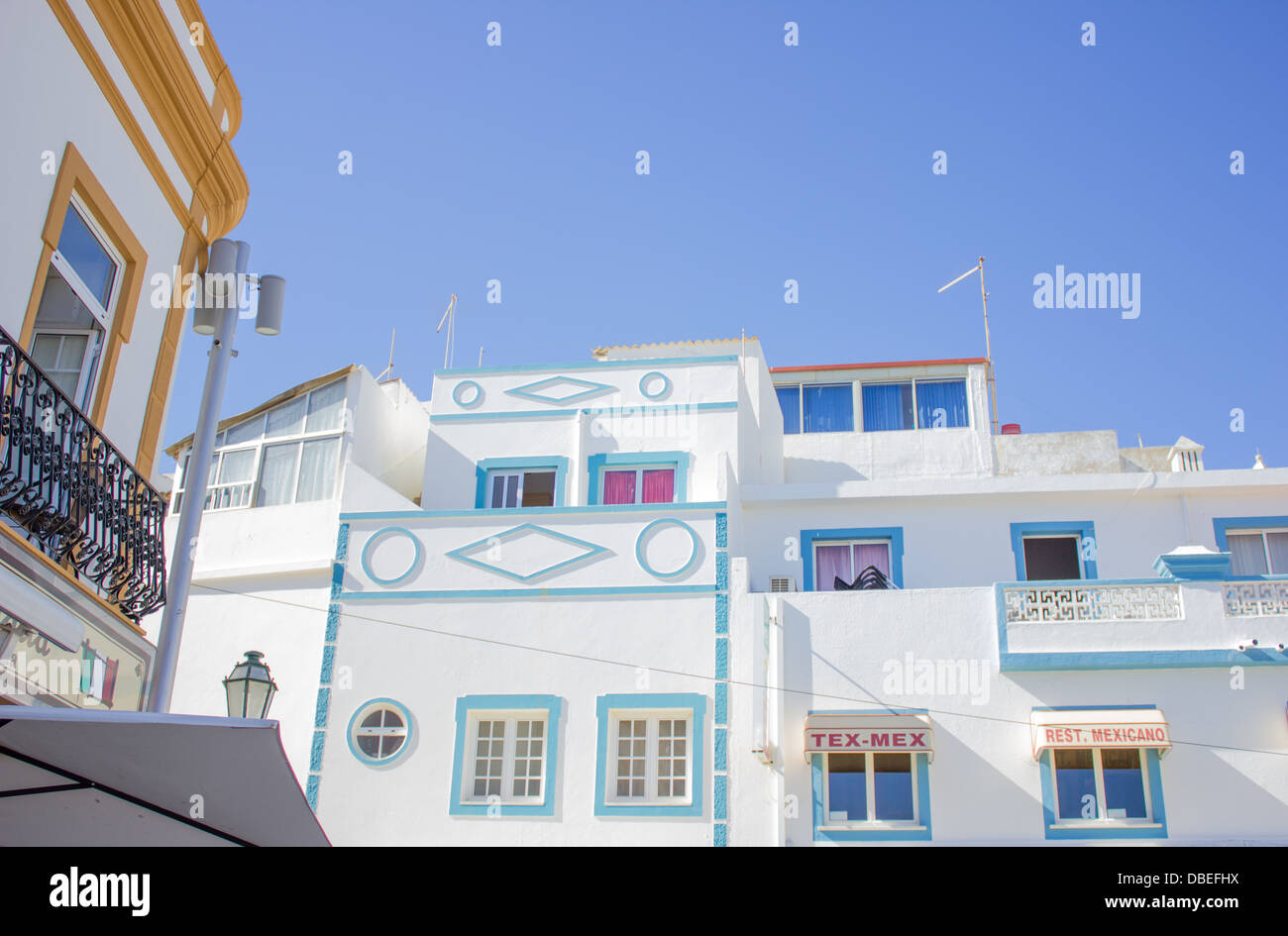 Albufeira city withe houses, Algarve Stock Photo - Alamy