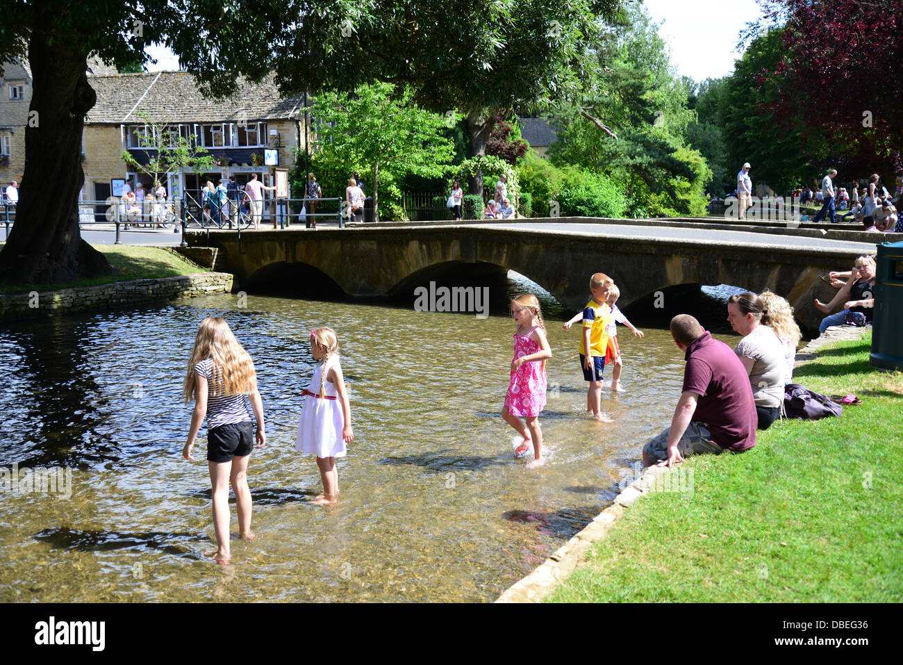 Children playing in river hi-res stock photography and images - Alamy