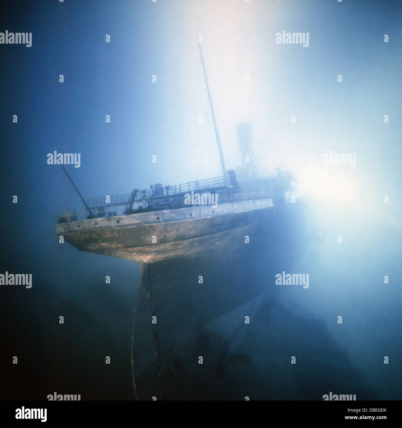 Titanic film still hi-res stock photography and images - Alamy