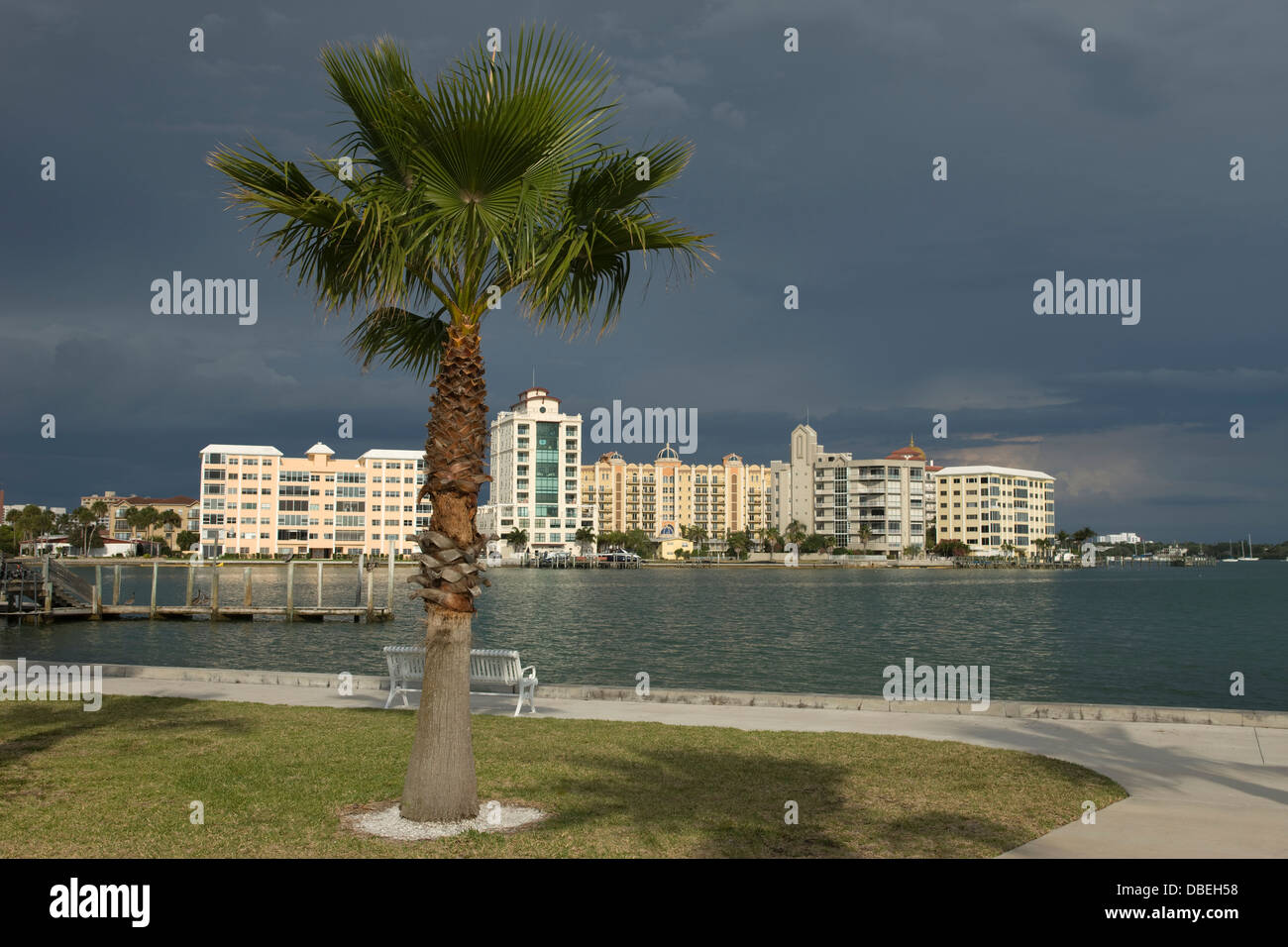 GOLDEN POINTE PARK BAYFRONT DRIVE SKYLINE DOWNTOWN SARASOTA FLORIDA ...