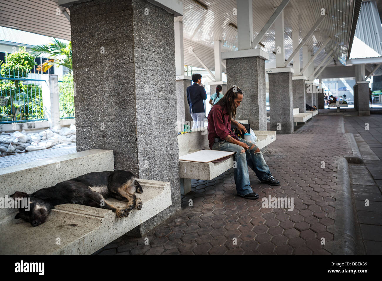 Bangkok homeless person hi-res stock photography and images - Alamy