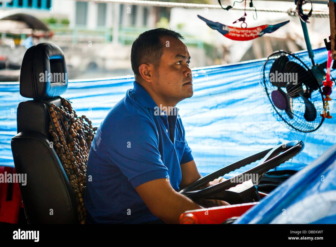 Bus driver bangkok thailand hi-res stock photography and images - Alamy