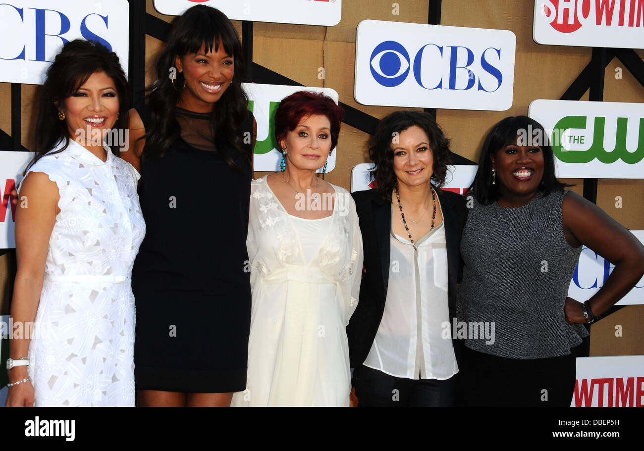 The talk cast hi-res stock photography and images - Alamy