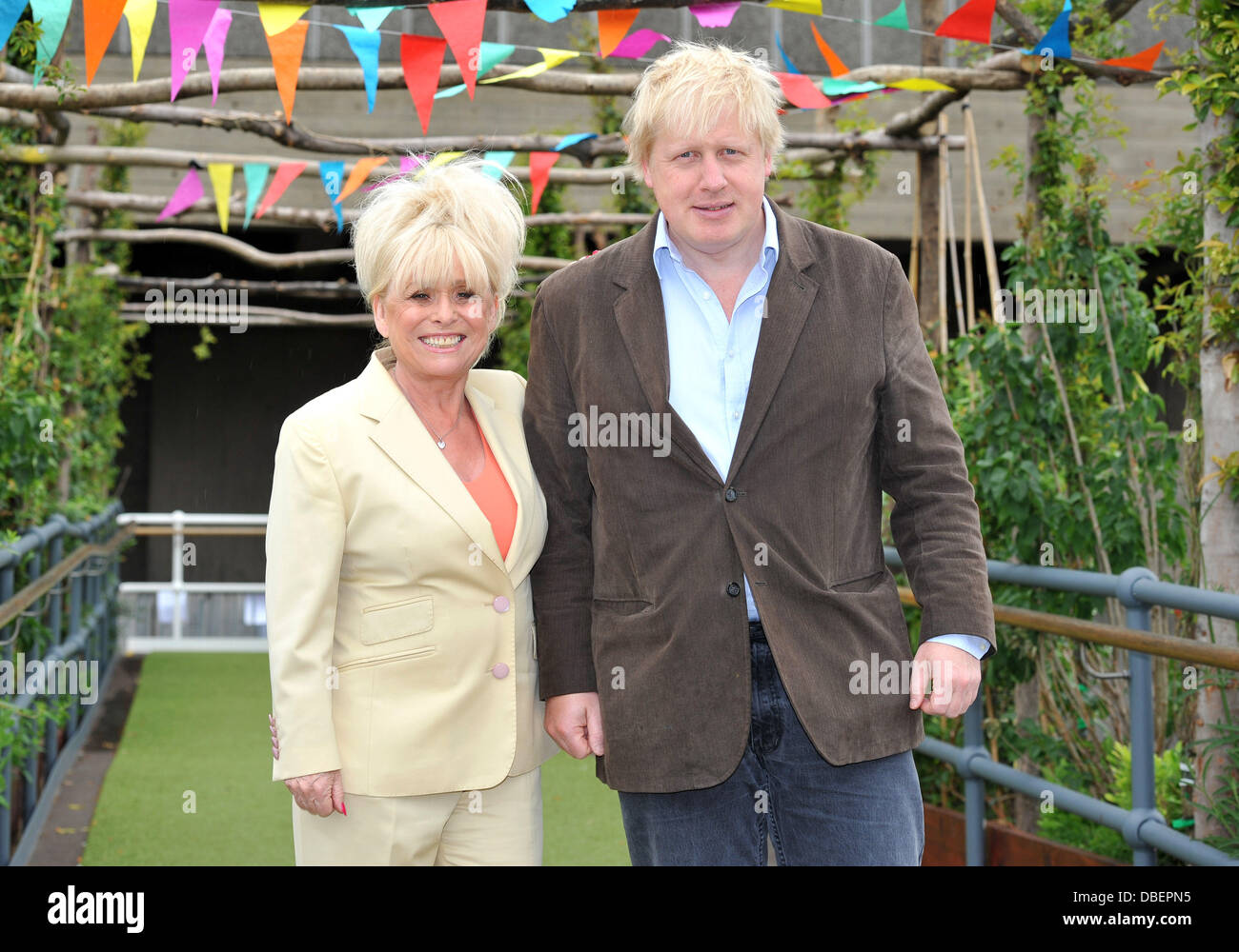 Mayor Boris Johnson and Barbara Windsor The Mayor of London and his ...
