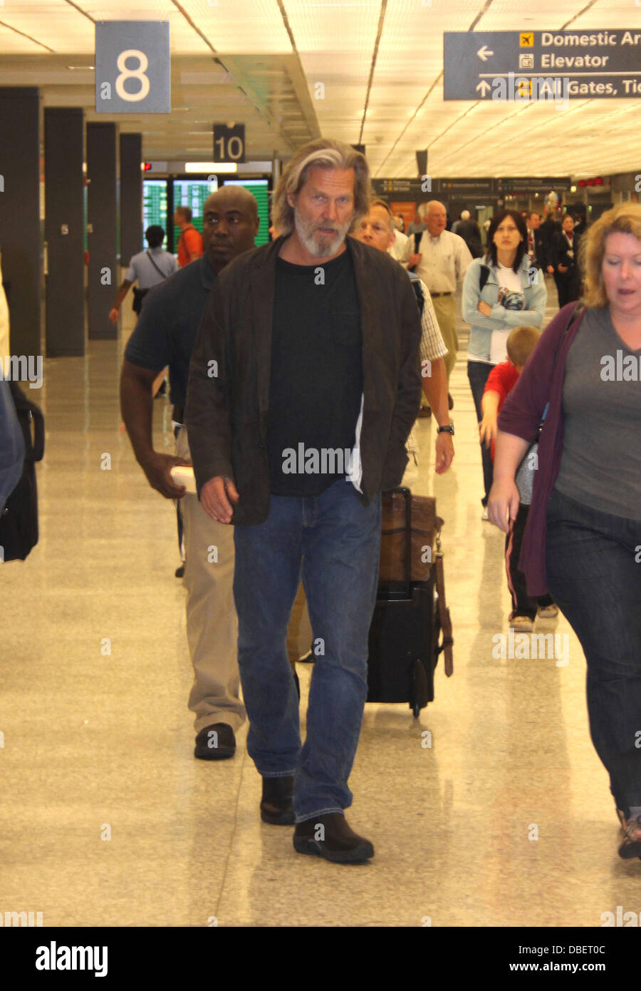 Jeff Bridges arrives at Dulles International Airport Washington DC, USA ...