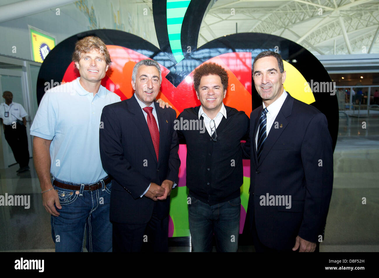 Atmosphere Brazilian Artist Romero Britto signs copies of his book ...