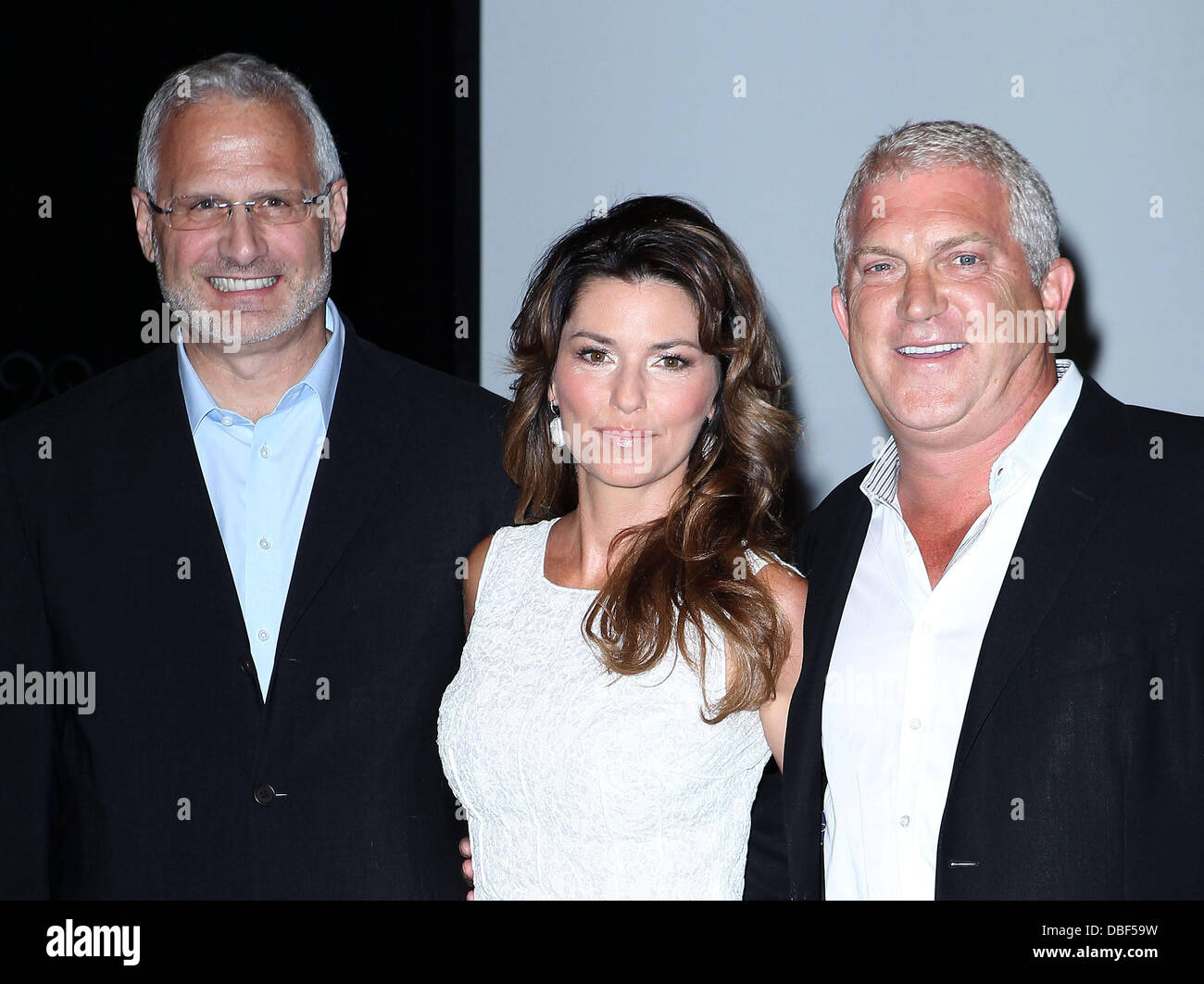 Gary Selesnser, Shania Twain, John Meglen Press Conference at the ...