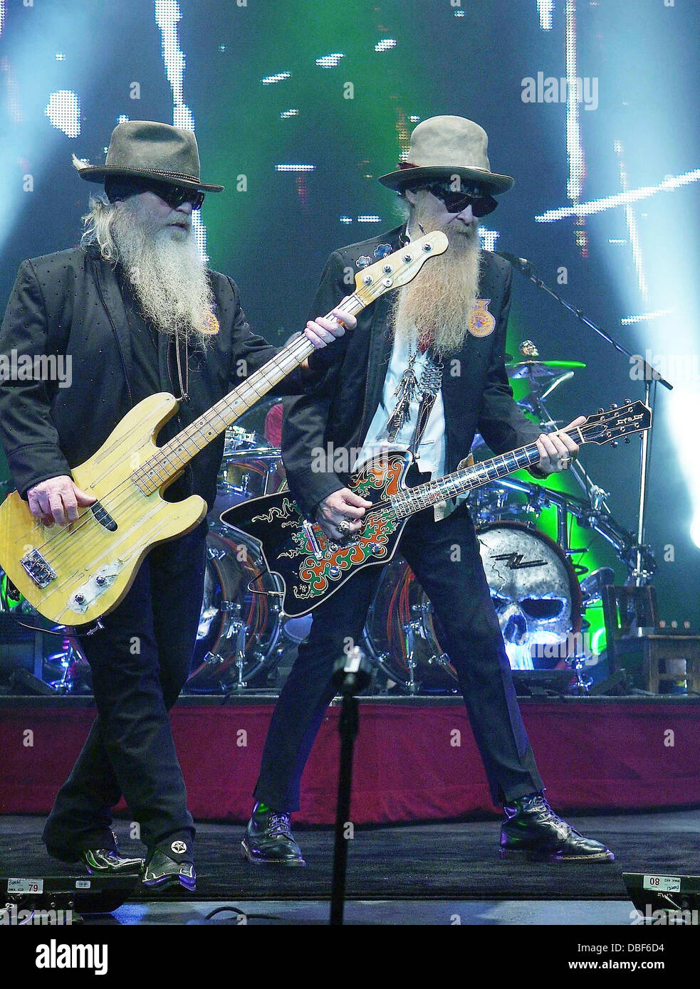 Billy Gibbons and Dusty Hill of ZZ Top performing at Hard Rock Live! in ...