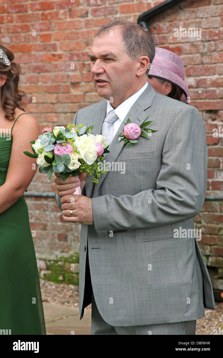 Father of the bride hi-res stock photography and images - Alamy