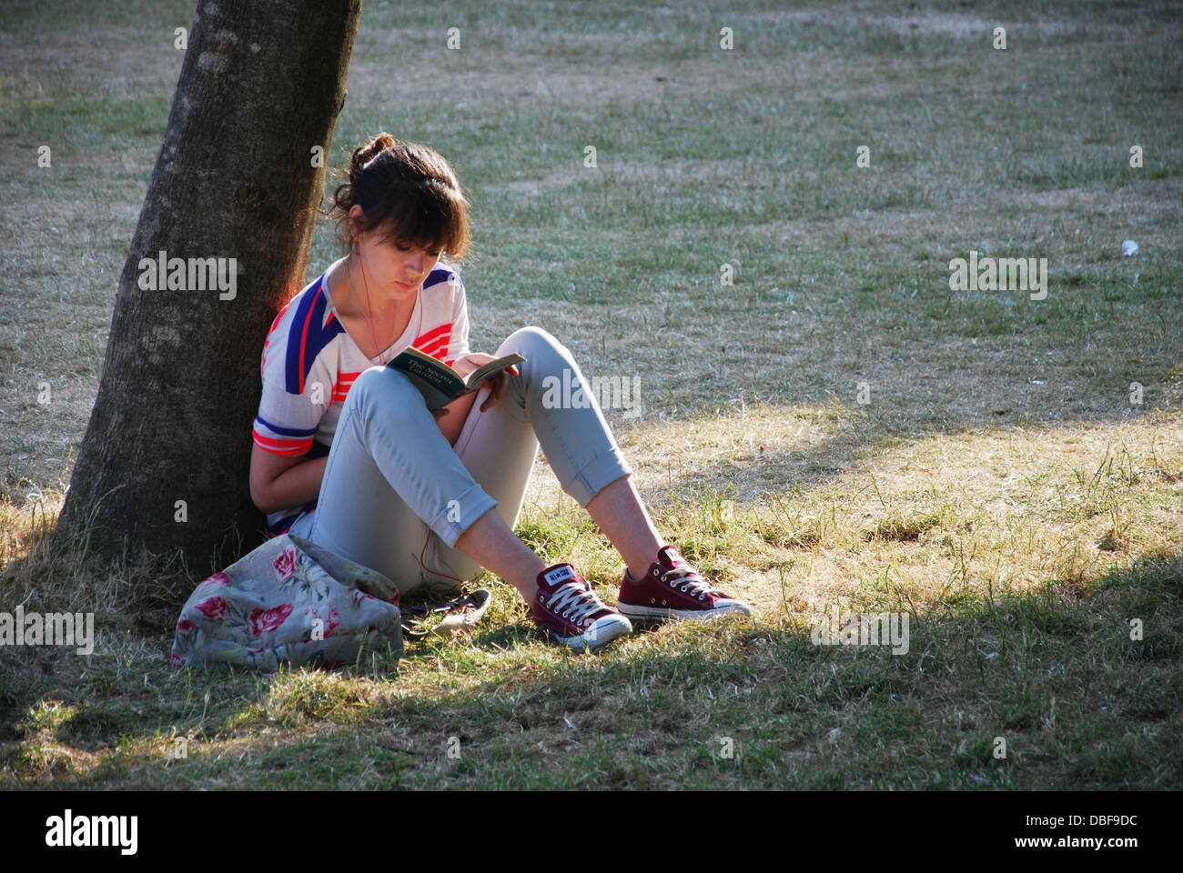 student reading in the grounds of The Royal Pavillion Brighton United ...