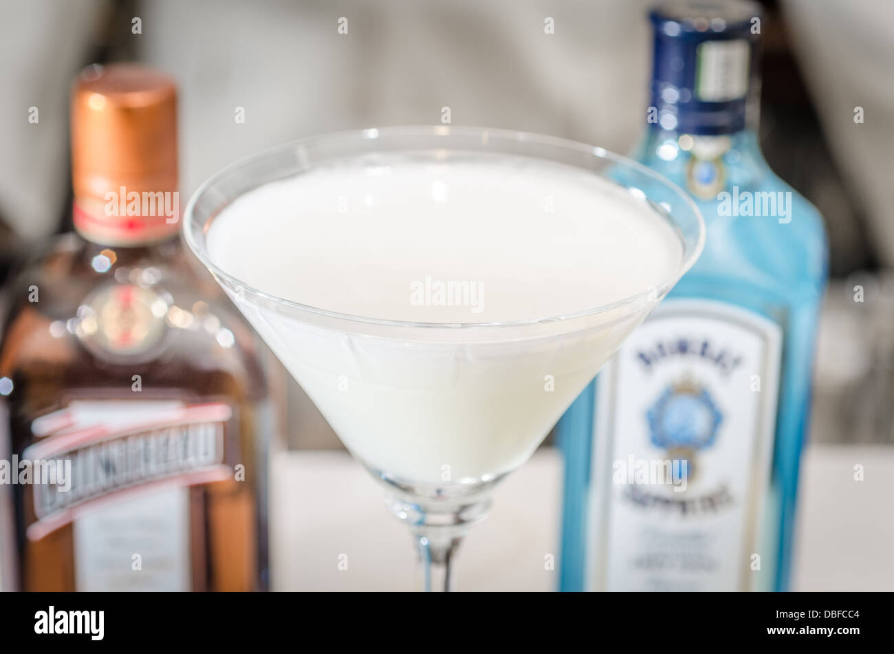 White Lady Cocktail Stock Photo - Alamy