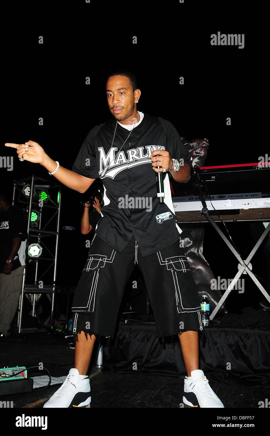 Ludacris, real name Christopher Bridges performs at the Florida Marlins ...
