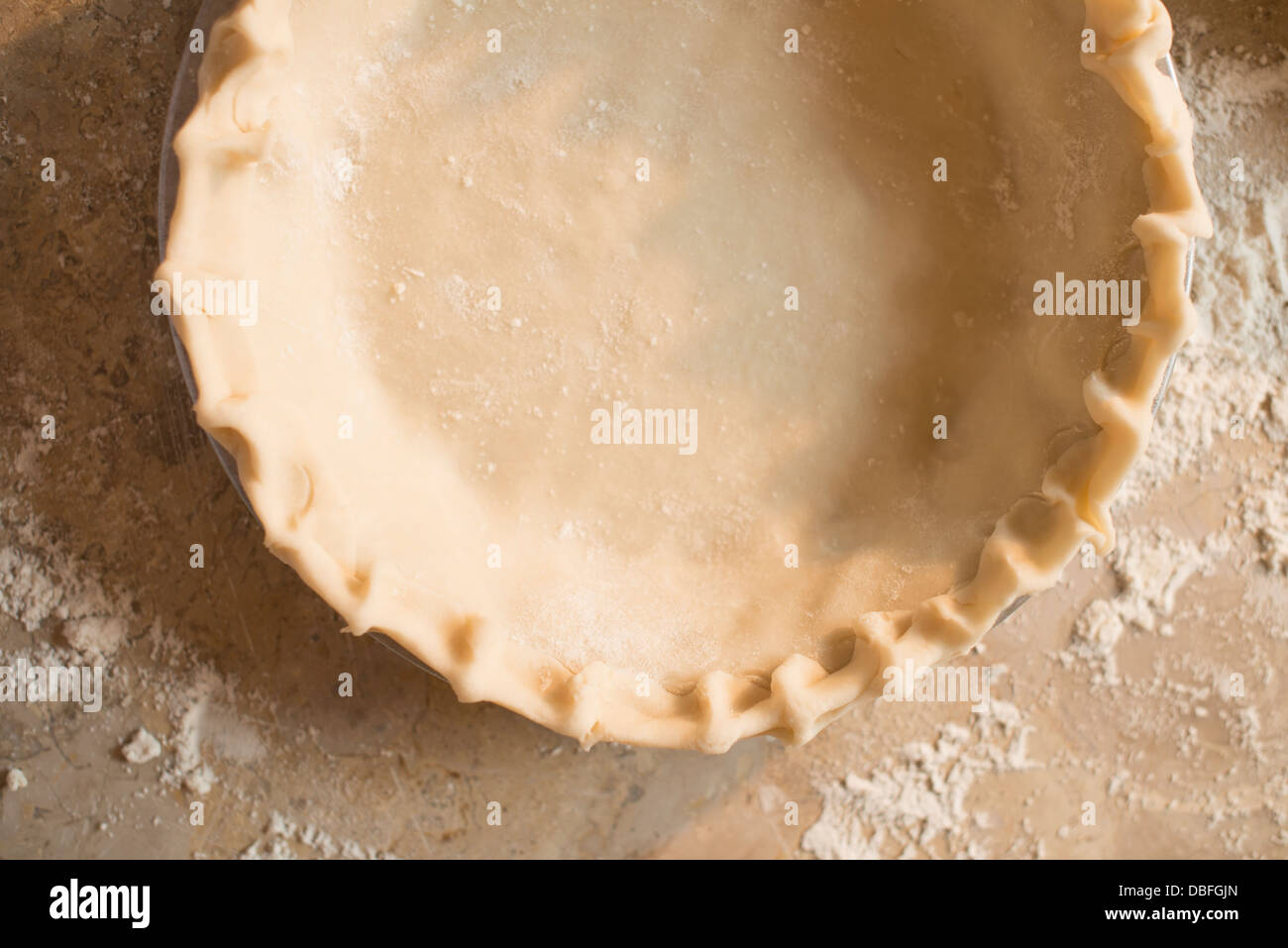 Close up of empty pie shell Stock Photo - Alamy
