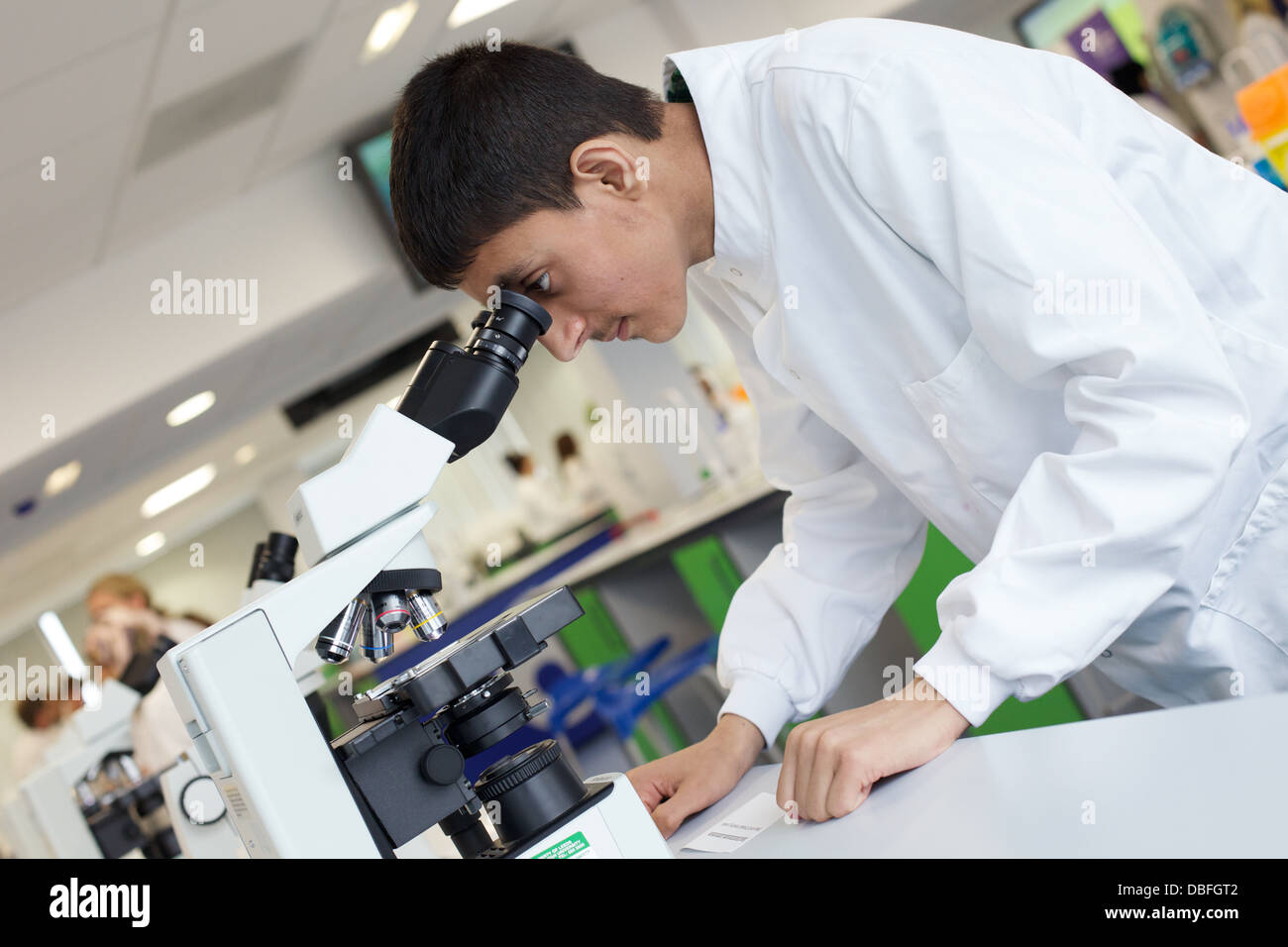 young student in laboratory Stock Photo - Alamy