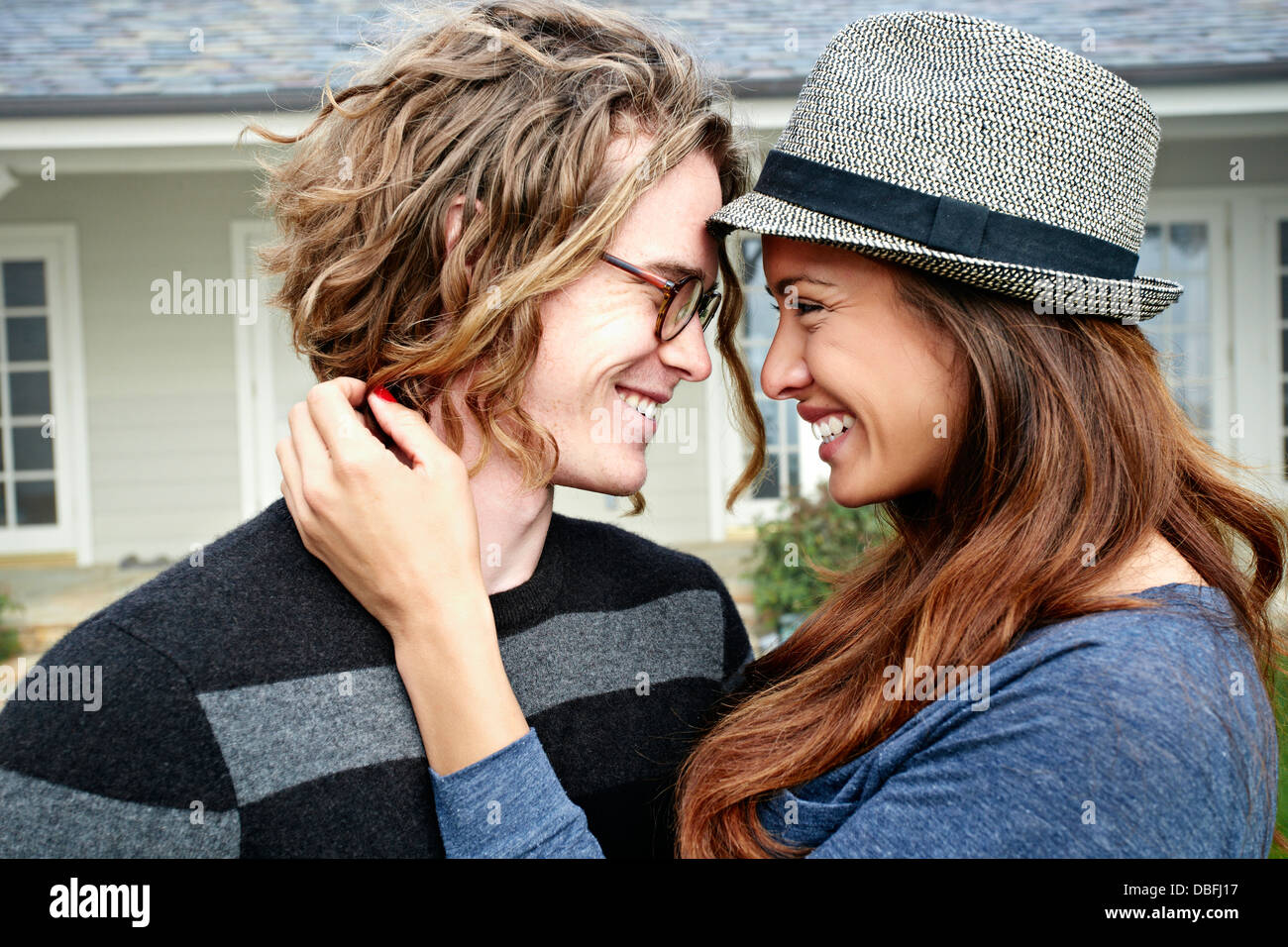 Couple outside together hi-res stock photography and images - Alamy
