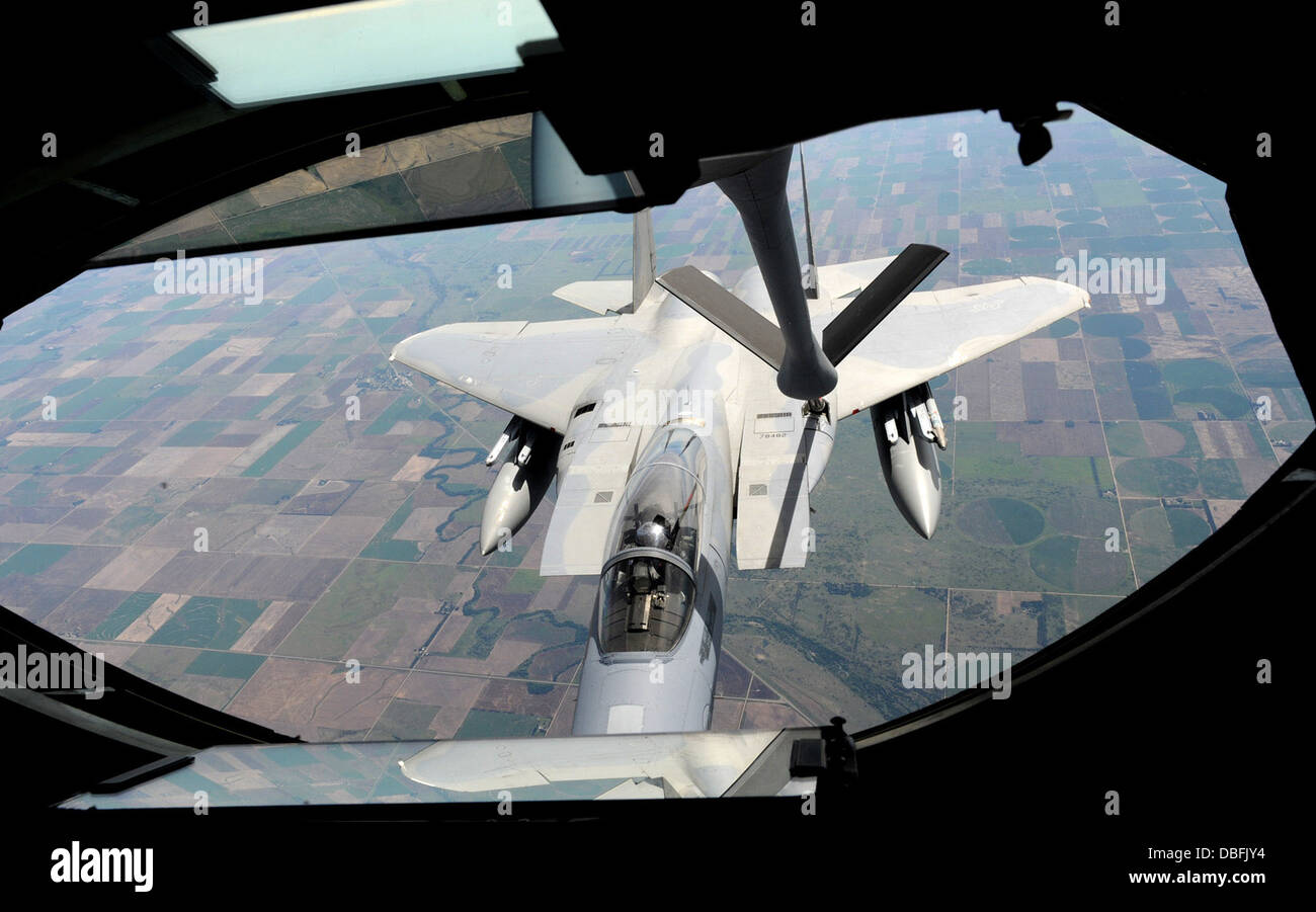 F-15 Eagle from the 142nd Fighter Wing, Oregon Air National Guard ...