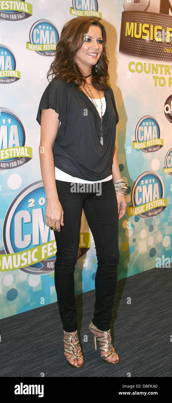 Martina mcbride 3 hi-res stock photography and images - Alamy