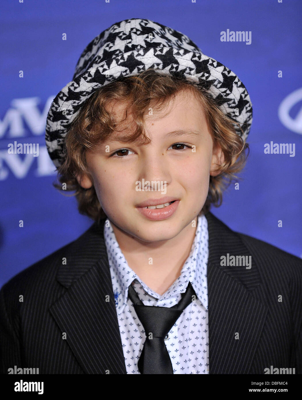 Falling skies maxim knight hi-res stock photography and images - Alamy