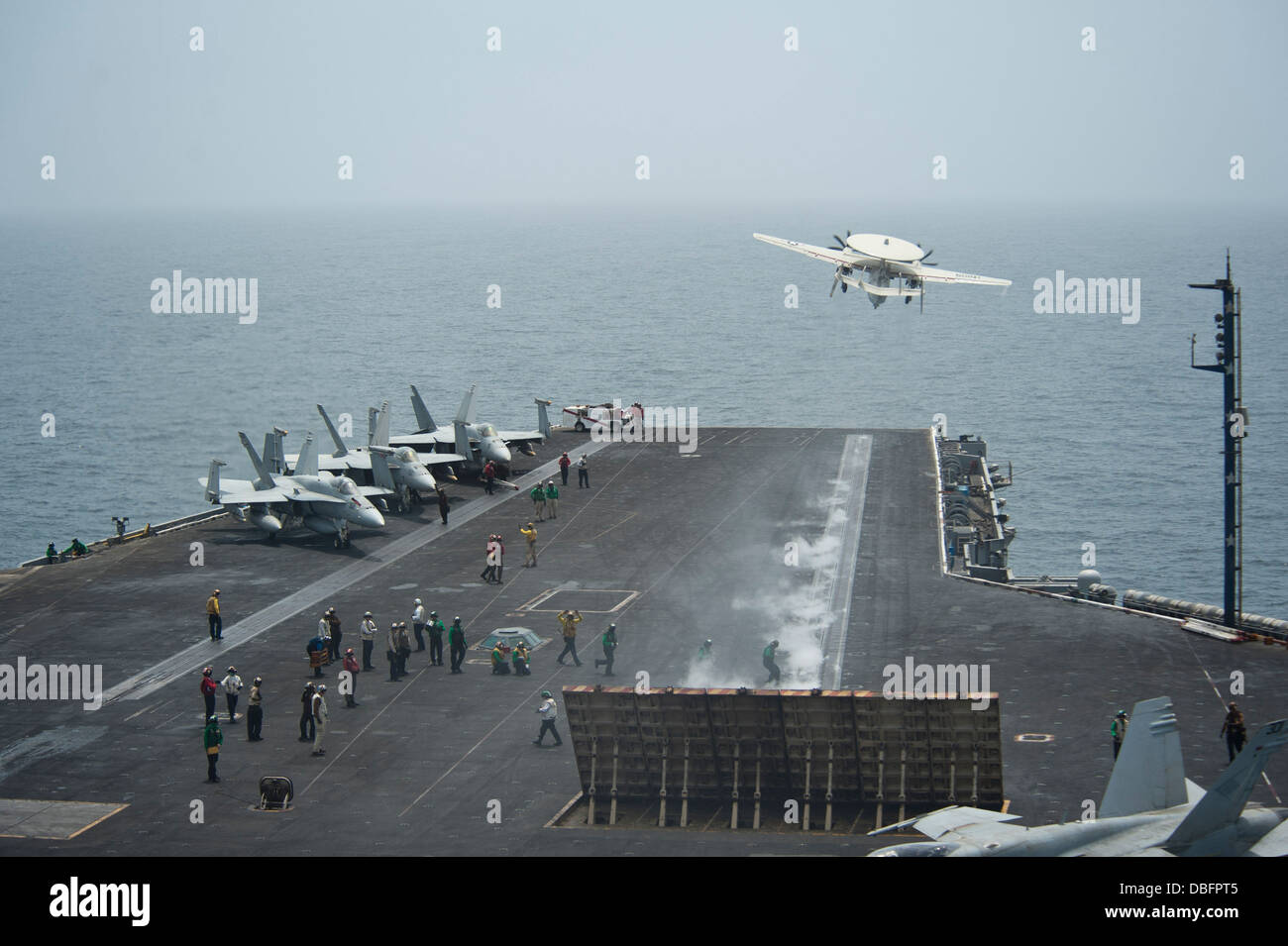 E-2C Hawkeye assigned to the Wallbangers of Carrier Airborne Early ...