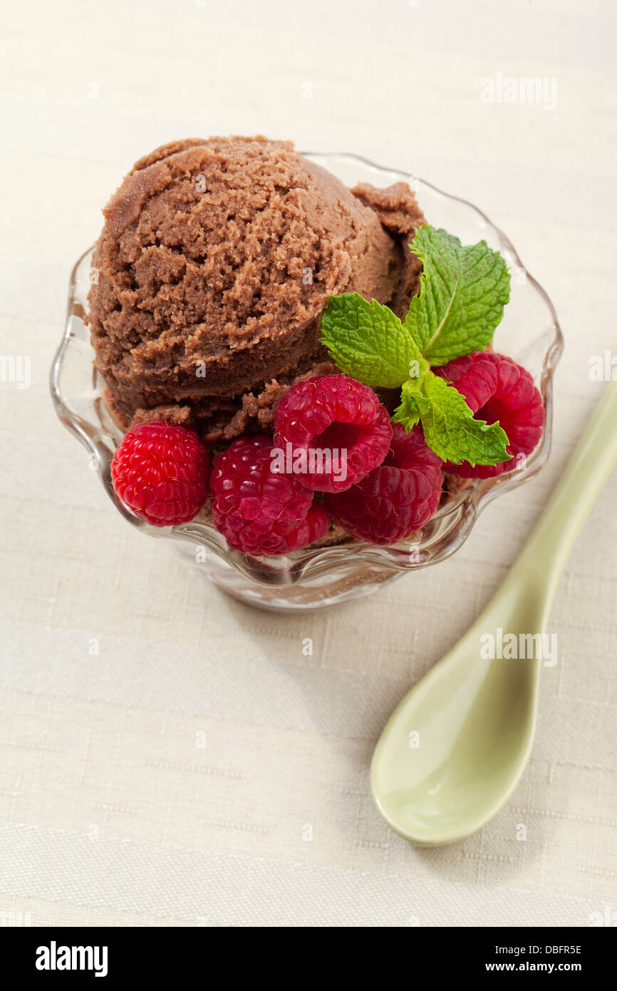 Icecream bowl hi-res stock photography and images - Alamy