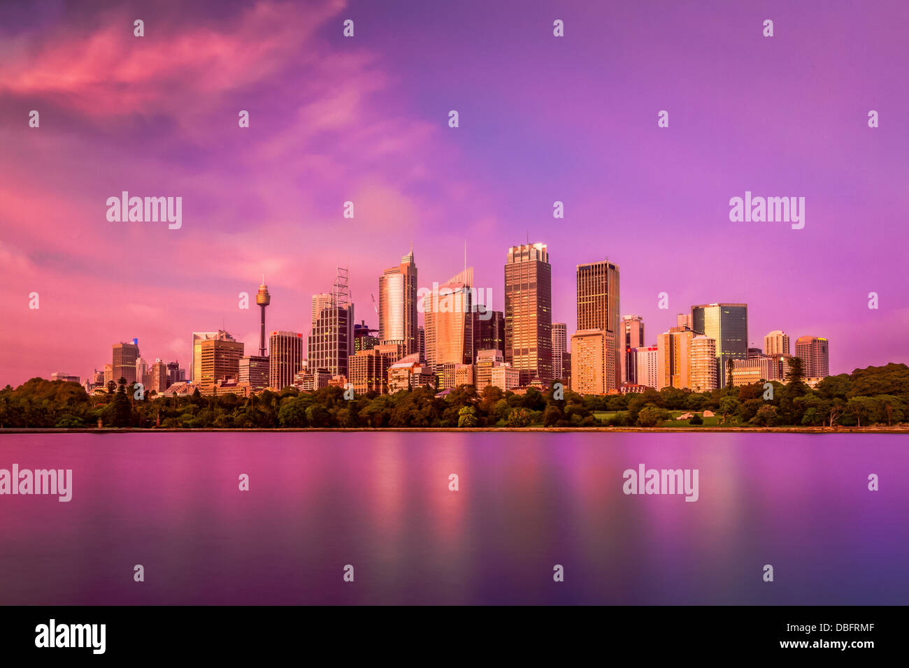 The beautiful city of Sydney during sunrise Stock Photo - Alamy