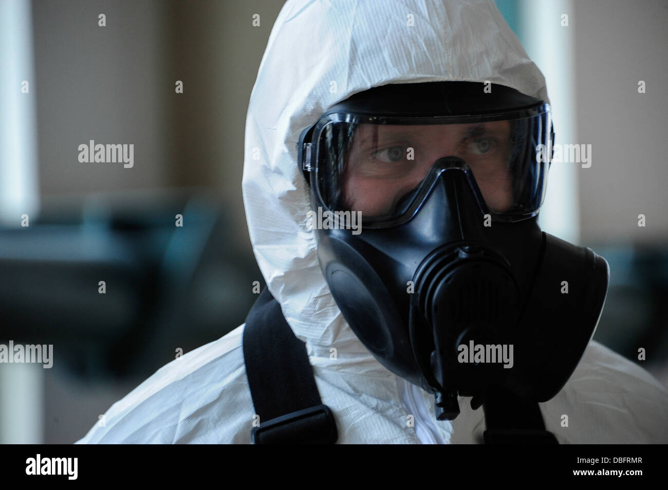 Civil Support Team responds to a chemical spill resulting from a ...
