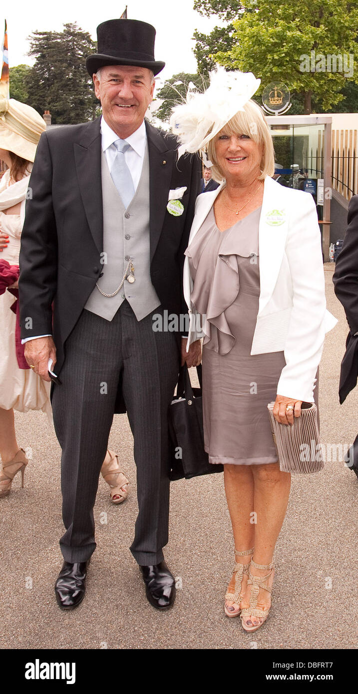 Russ abbott hi-res stock photography and images - Alamy