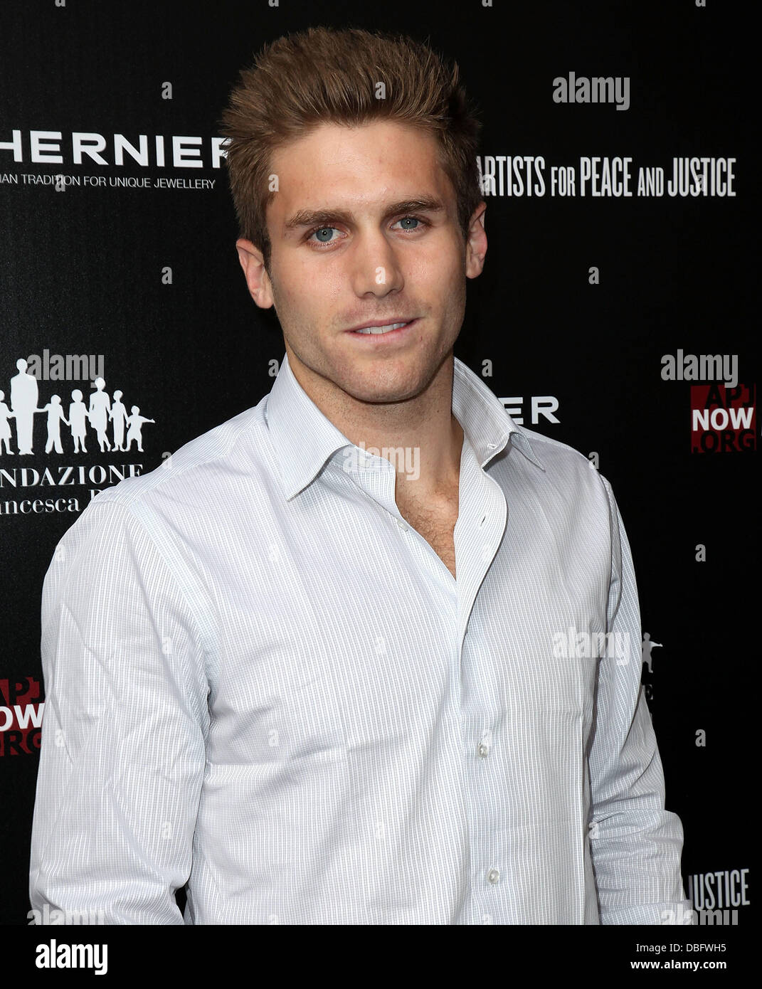 Ben Gavin VHERNIER and Artists for Peace & Justice "A Ring to Educate a ...