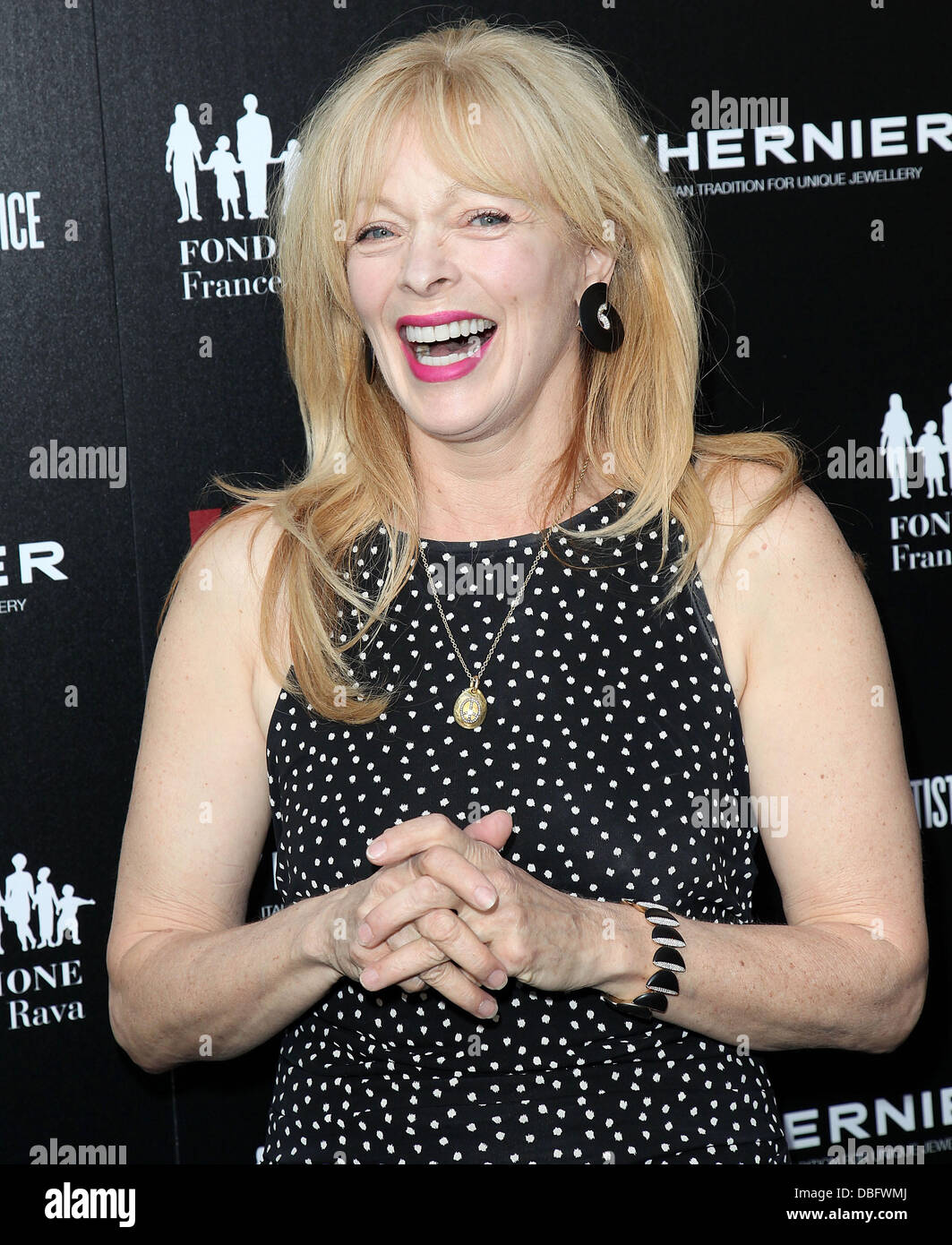 Frances Fisher VHERNIER and Artists for Peace & Justice "A Ring to ...